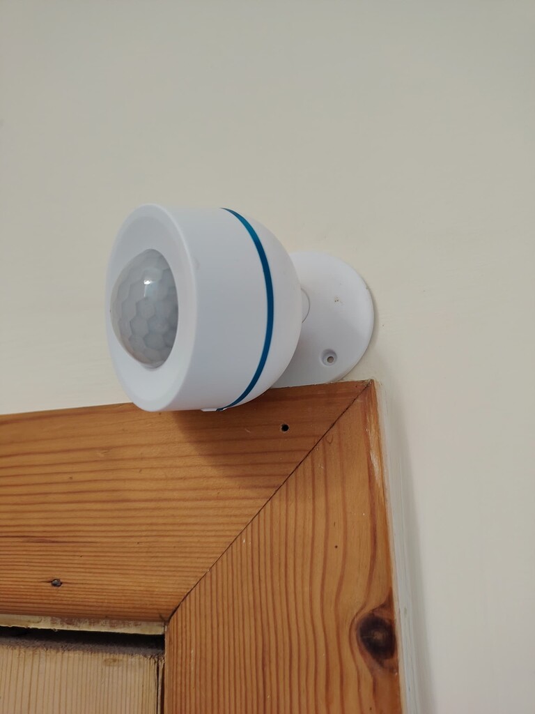 My experience with the M100 hub and Tuya Matter Thread PIR Sensors ...